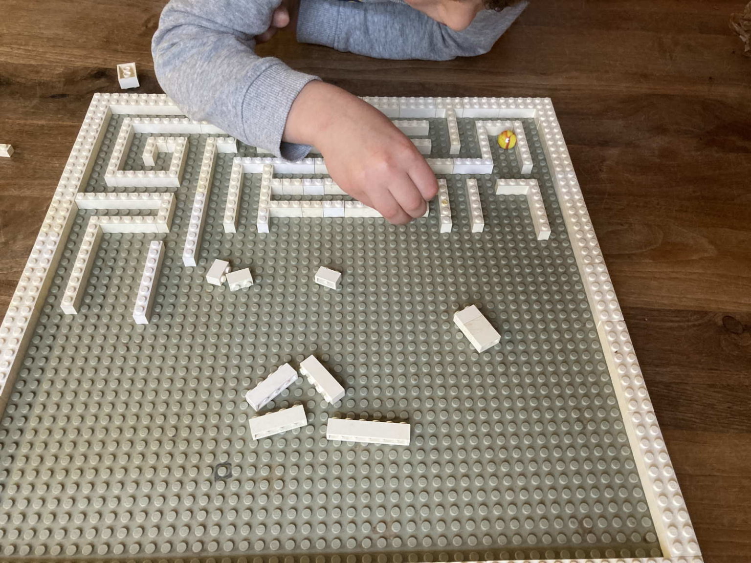 How to Make a LEGO Marble Maze Labyrinth [Tutorial] – My STEM Toys