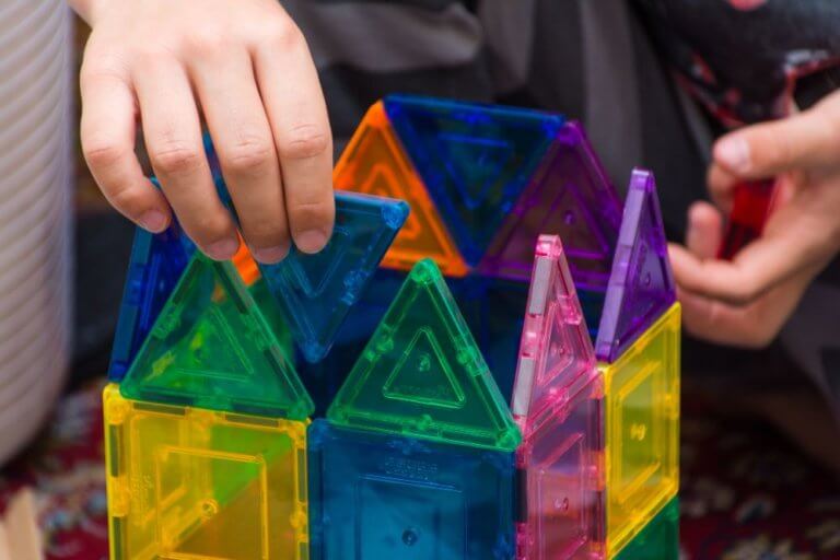 Magna Tiles Review – My STEM Toys