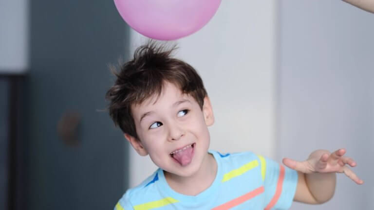 How to Explain Static Electricity to Kids? – My STEM Toys